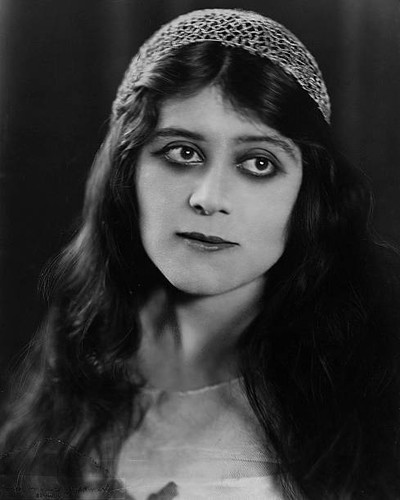 American actress sex symbol Theda Bara real name Theodosia Goodman ...