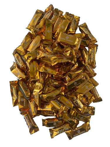 CADBURY ROSES X100 CHOCOLATE COUNTRY FUDGE FREE 1ST CLASS POST GIFT NEW ...