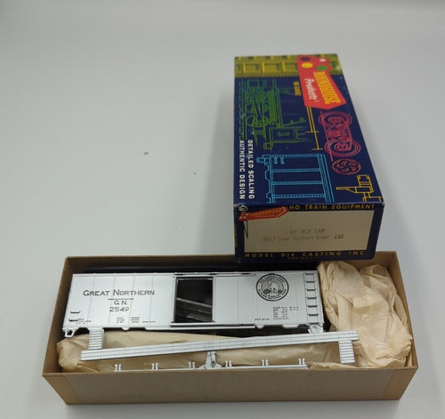 HO Scale Roundhouse 1047 Great Northern 40' Silver Box Car Kit NOS | eBay