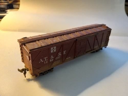 HO GAUGE SANTA FE BOX CAR #1289057 BROWN IN COLOR - MADE IN TAIWAN | eBay