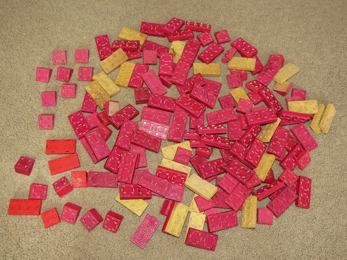 25.8 ounces of American Bricks (1940s? 1950s?) pre-lego building blocks ...