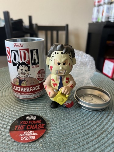 Funko Vinyl SODA: Texas Chainsaw Massacre - Leatherface (Chase) (Bloody ...
