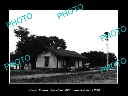OLD POSTCARD SIZE PHOTO OF HEPLER KANSAS THE MKT RAILROAD STATION c1950 ...
