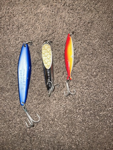 Los Of Fishing Lures Holiday Special Jr Fin Tas Tik Stagger #3 Lot | eBay