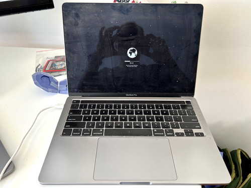 Apple MacBook Pro 13" (256GB SSD, Intel Core i5 8th Gen., 1.40 GHz, 8GB ...