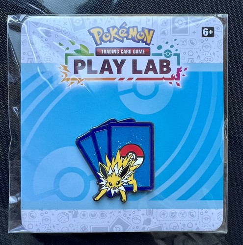 Pokémon TCG Play Lab Pin Jolteon Eevee Eeveelution (Similar to PAX ...