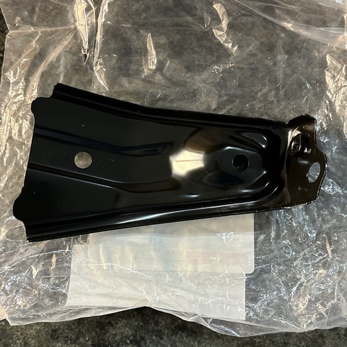 OEM TOYOTA TUNDRA 07-22 Bracket, Radiator Support To Front Fender ...