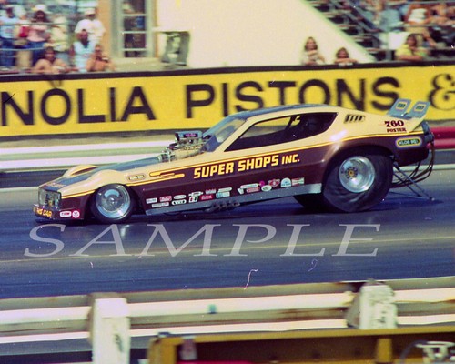 PAT FOSTER SUPER SHOPS INC FUNNY CAR RACING DOWN THE TRACK 8X10 GLOSSY ...