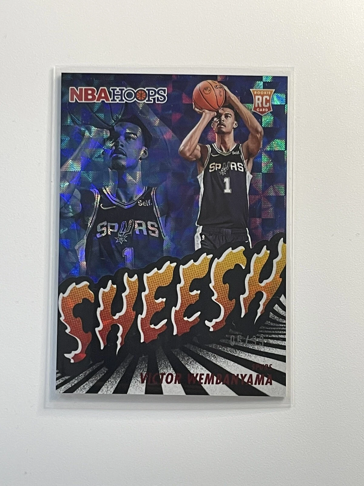 Victor Wembanyama 2023 Hoops #23 Sheesh - Hyper Red /99 Price Guide ...