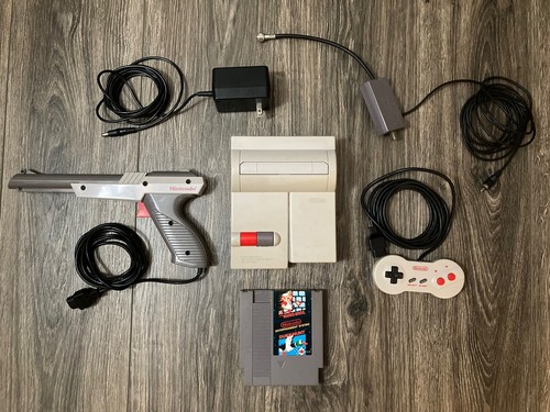Nintendo NES-101 Console Dogbone Controller Zapper Super Mario Bros ...