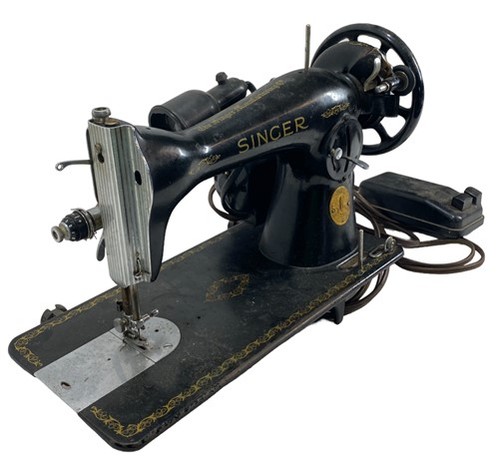 1949 Singer Sewing Machine, Model 15, Serial No#AJ060798, Electric Foot ...