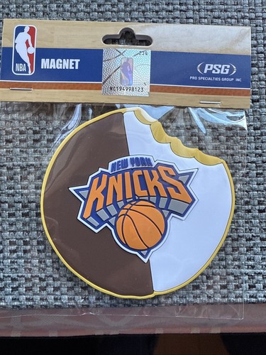 NBA New York Knicks Magnet Black & White Cookie NYC | eBay