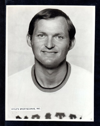 Ed Kirkpatrick PIRATES UNSIGNED 7-1/8 x 9-1/4 ORIGINAL B&W STAFF PHOTO ...