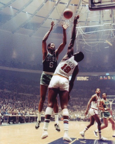 Willis Reed Limping Onto The Court 8x10 Picture Celebrity Print | eBay