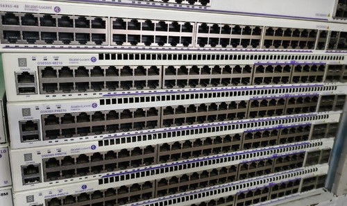 Alcatel-Lucent OS6560-P48Z16 OmniSwitch 6560 Multi-Gigabit Ethernet LAN ...