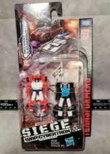Transformers War for Cybertron Siege Series Red Heat & Stakeout