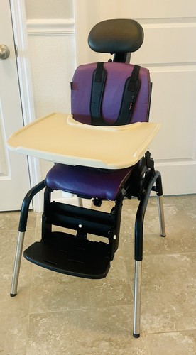 Rifton Activity Chair 820 with Tray R820 Small with Casters - for Child ...