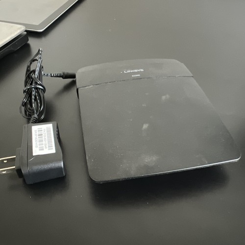 Cisco Linksys E1200 Router, 2.4 GHz 4 Ethernet Ports with Power + Lan ...