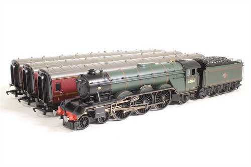 Hornby R2195 The Master Cutler trainpack with A3 class Flying Fox | eBay