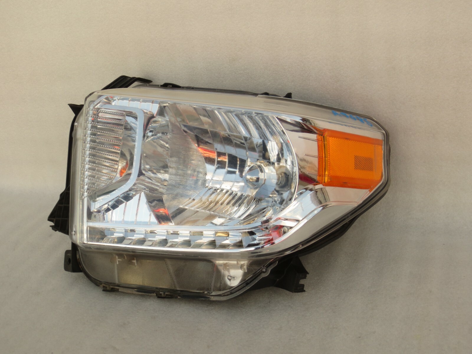 85661-28011 Toyota OEM Genuine MOTOR, HEADLAMP LEVELING, RH | eBay