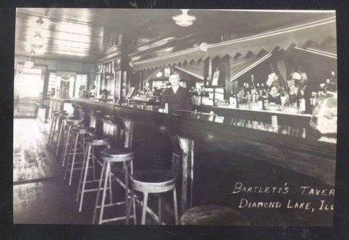 REAL PHOTO DIAMOND LAKE ILLINOIS BARTLETT'S TAVERN INTERIOR POSTCARD ...