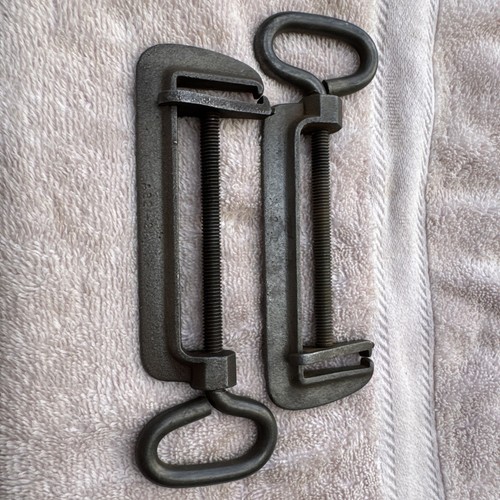 Vintage 2 Each Newhouse Matching Oval Clamps MINT Excellent Traps ...