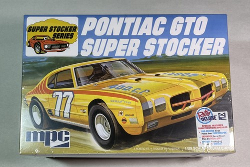 MPC - 1970 Pontiac GTO "Super Stocker" 1/25 Scale Model Kit Factory ...