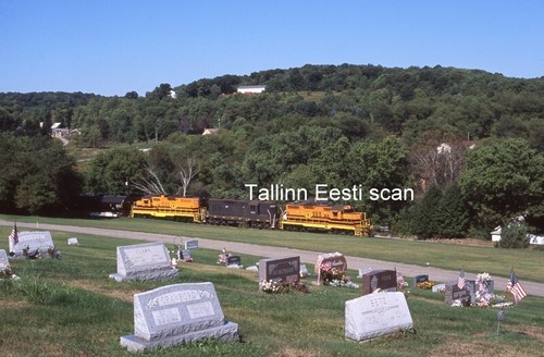 Buffalo Pittsburgh GP9 926 Train Action Original Slide Chicora | eBay
