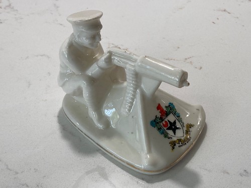 Crested China - WW1 Machine Gunner - Arcadian China - Crest of Ashton ...