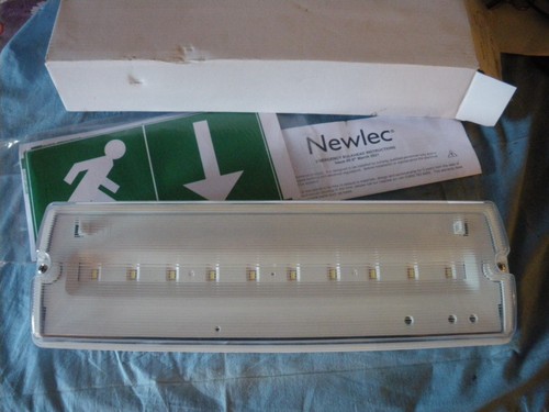 Newlec 2w LED Bulkhead Emergency Light Ip65 NLE3B for sale online | eBay