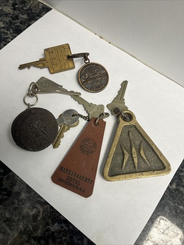 VINTAGE LOT OF 4 HOTEL MOTEL KEY FOBS !! | eBay