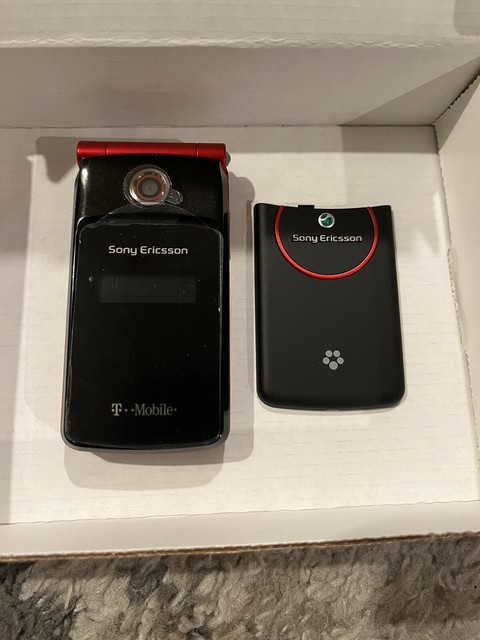 Sony Ericsson Flip Phone T Mobile