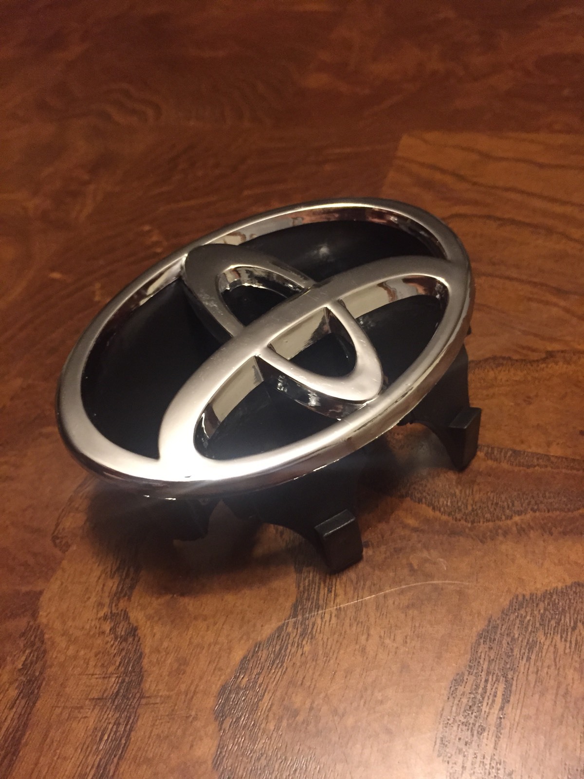 NEW TOYOTA YARIS 2015 Emblems ASSEMBLY 90975-T2008 Genuine OEM ...