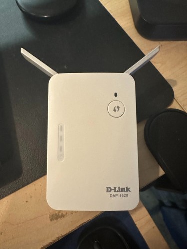 D-Link DAP-1620 AC 1200Mbps Wi-Fi Range Extender 802.11 ac/g/n/a 2.4G ...