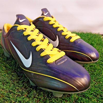 Nike R9 Football Boots for sale | eBay