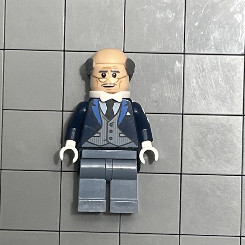 Lego ALFRED PENNYWORTH Batman Movie Minifigure Of Set 70909 Super ...
