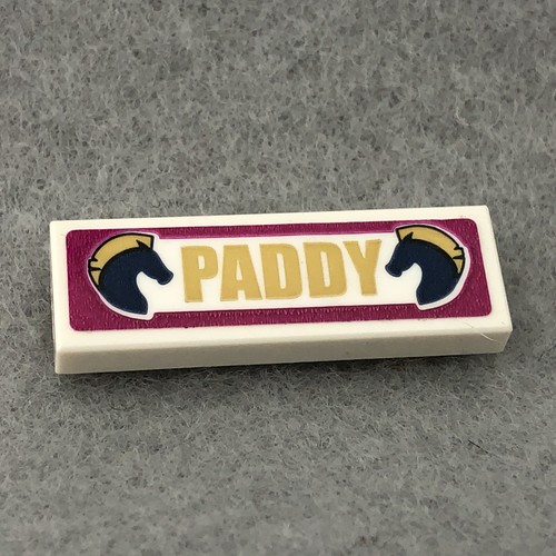 LEGO 63864pb161 White Tile 1 x 3 W/ 'PADDY' & 2 Dark Blue Horses ...