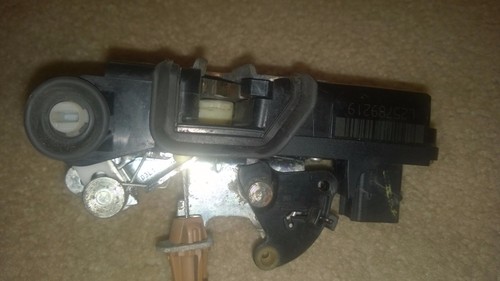 GMCCHEVROLET 25876397 GENUINE OEM LOCK ASSY (w/o cable) | eBay