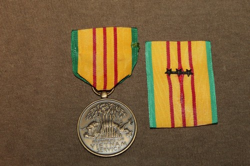 Original U.S. Military Vietnam War Service Medal and Ribbon Set | eBay