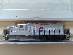 MICRO TRAINS / LIFE LIKE MTL EMD GP-20 LOCOMOTIVE PEPSI #2723 DIESEL ...