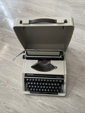 Silver Reed Typewriters - Typewriters.co.uk