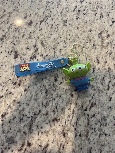 Anime Disney Cartoon Keychain Toy Story Keyring key chain car pendant ...