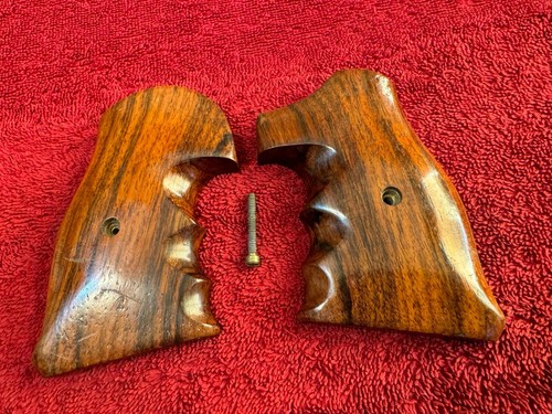 Colt Python Grips & Screw- Oversized Finger Groove Wood- 30051 | eBay