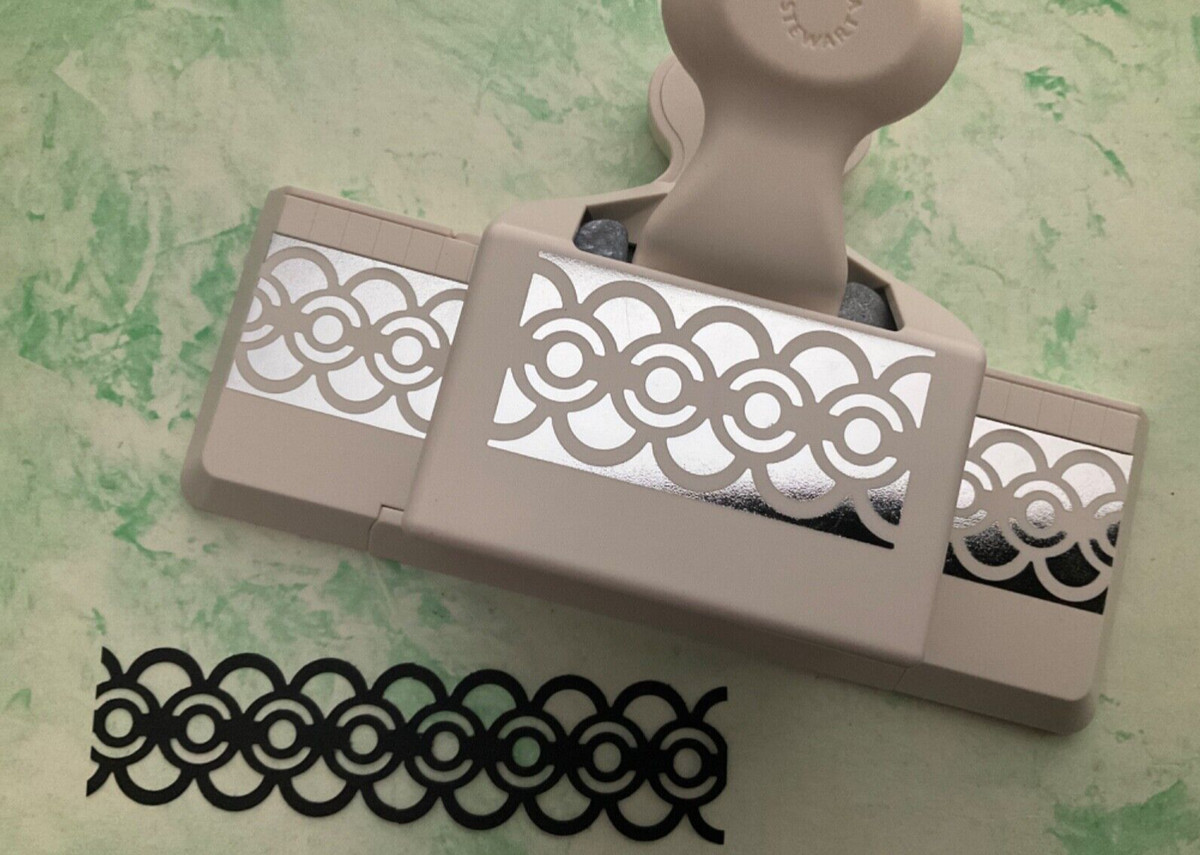 8025 Martha Stewart Border Punch