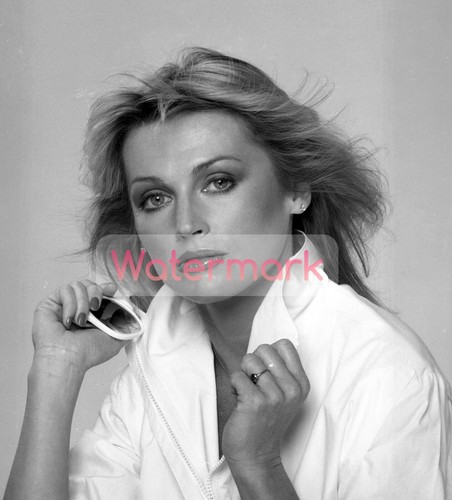 CIS RUNDLE Sunglasses Portrait ** HI-RES Fine Art Archival Photo (8.5 ...