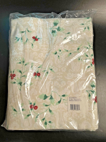 WINTERBERRY Rectangle Tablecloth 60" x 84" VTG New Open Bag | eBay