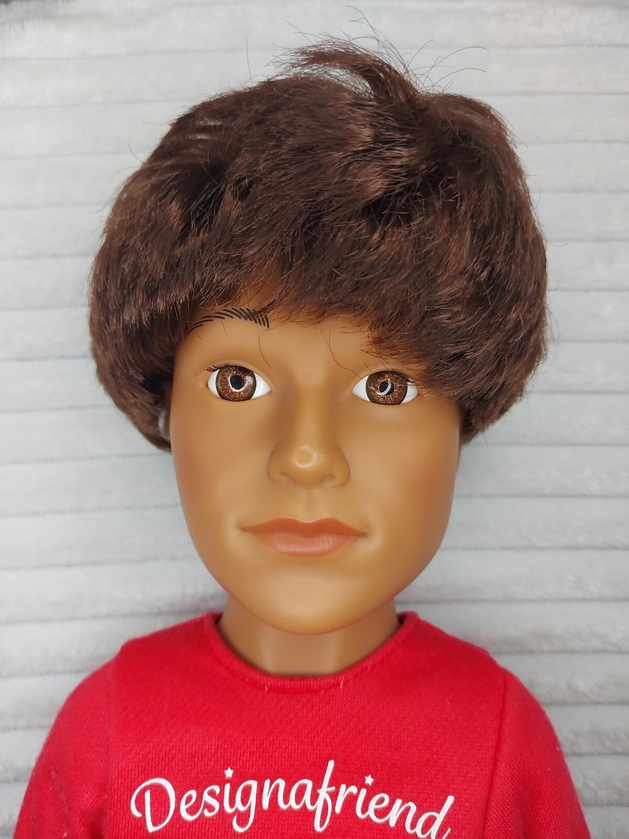 Robyn Doll's Instagram, Twitter & Facebook on IDCrawl