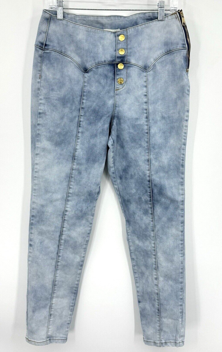 Nicki Minaj In Jeans