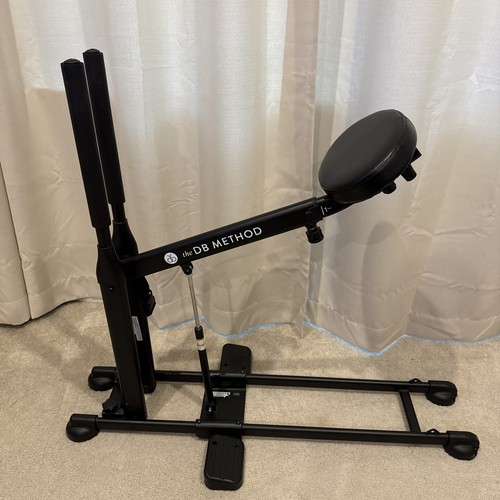 The DB Method DB004 Squat Machine, Workout Equipment for Home Gym ...