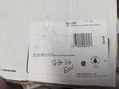 Delta 520-DST Classic 4" Centerset 1-Handle Bathroom Faucet Polished ...